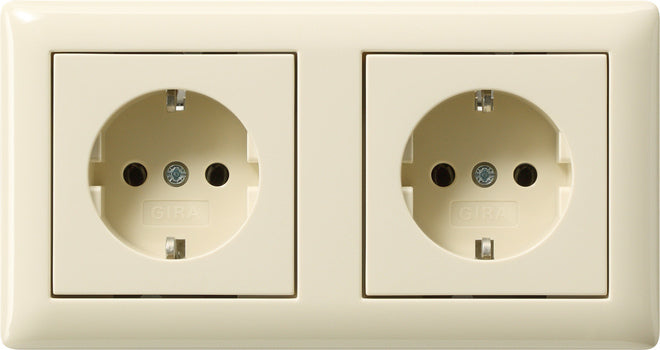 Gira Standard 55 Wall Socket Outlet (WCD Switchgear) - 079301 | Tameson.com