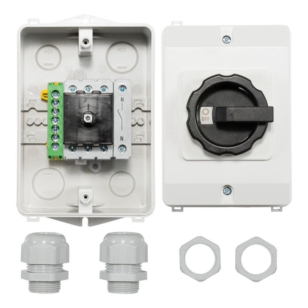 PV AC Work Switch 32A 4P IP65 With Cage Terminal - AE-A551268 | Tameson.com
